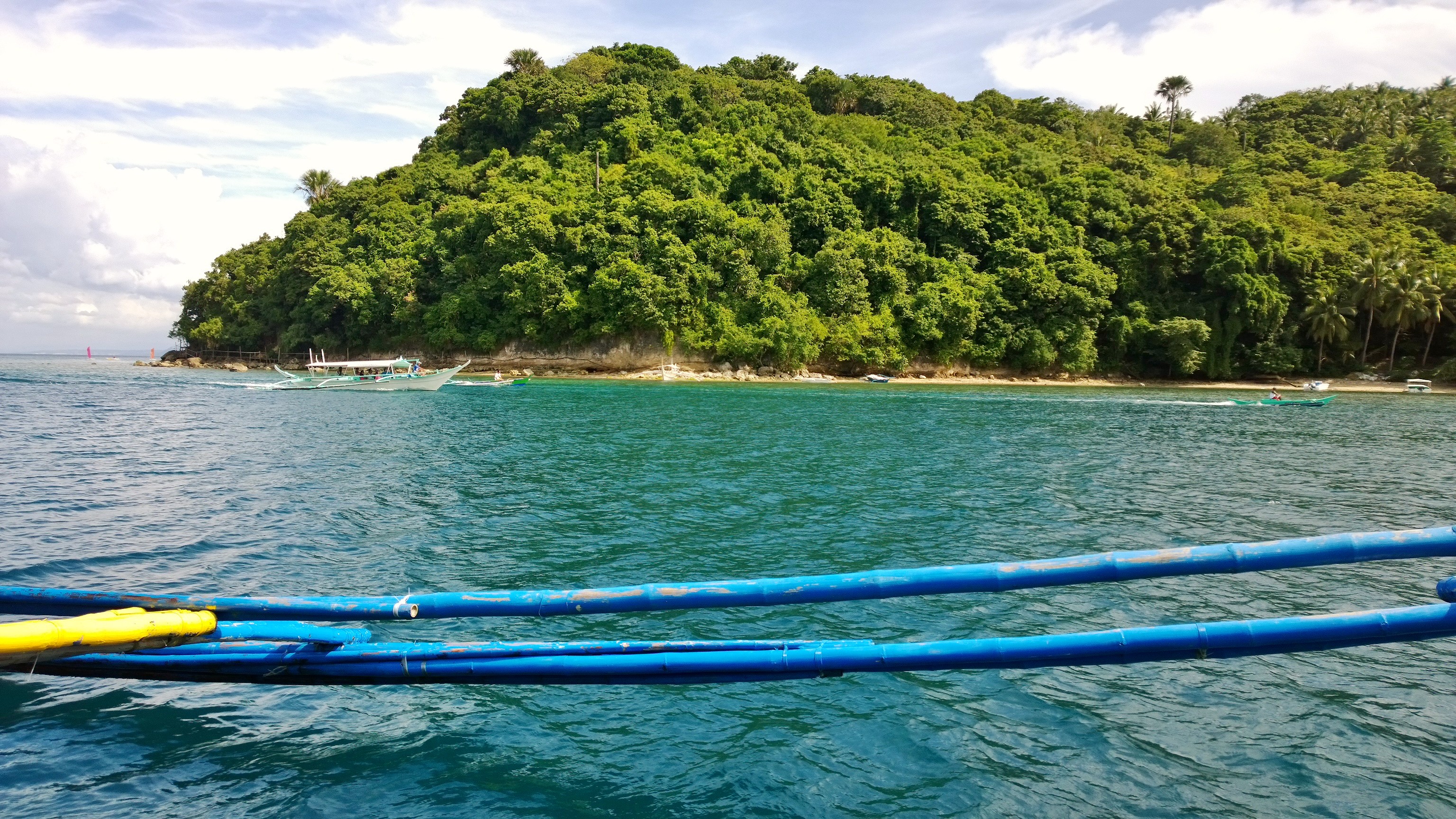 GO LOCAL! RoadTrip Philippines - Mountains & Islands | Follow Your ...